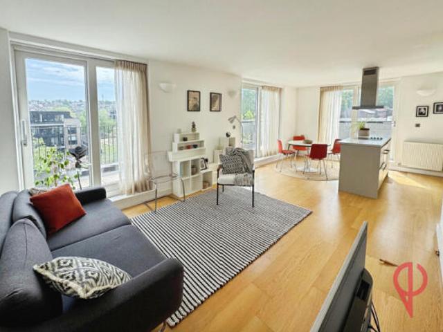 2 bedroom flat for rent in Kitchener House, London, SE18