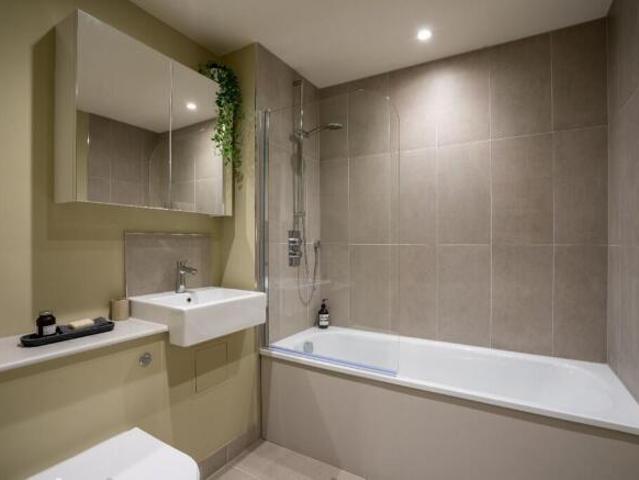 2 bedroom flat for rent in L518, Anchor Works, Dumballs Road, Cardiff City, CF10
