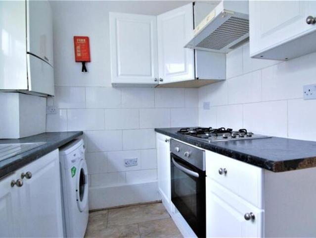 2 bedroom flat for rent in La Rose Lane, Harringay, London, N15