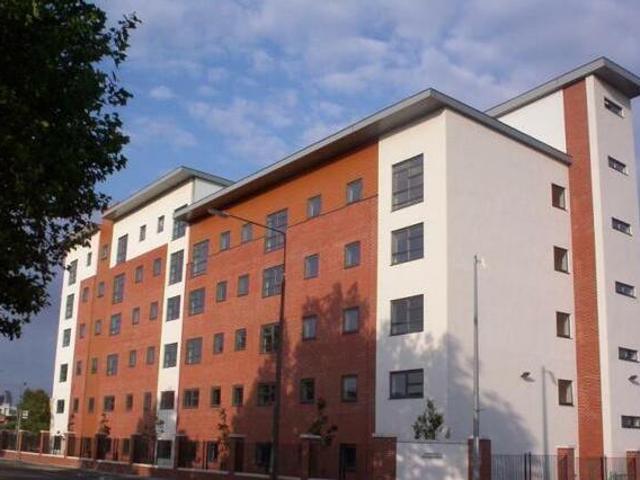 2 Bedroom Flat For Rent In Lamba Court, Everard Street