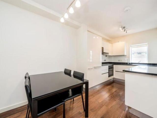 2 bedroom flat for rent in, Lancaster Gate, W2