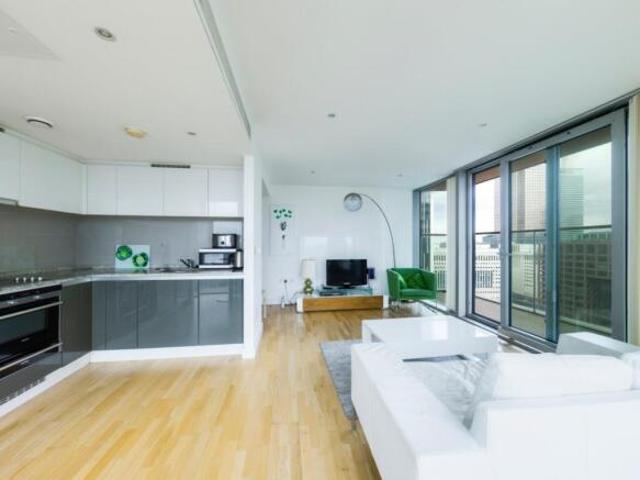 2 bedroom flat for rent in Landmark West Tower, 22 Marsh Wall, E14