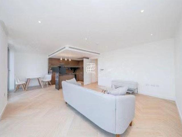 2 bedroom flat for rent in Landmark Pinnacle, 10 Marsh Wall, E14