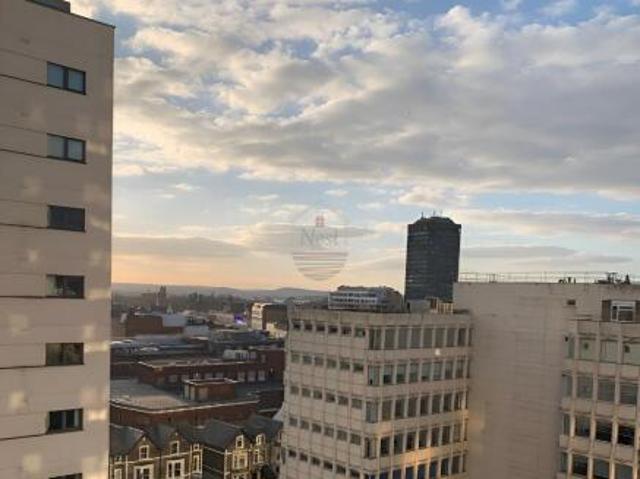 2 bedroom flat for rent in Landmark Place, City Centre, Cardiff, CF10