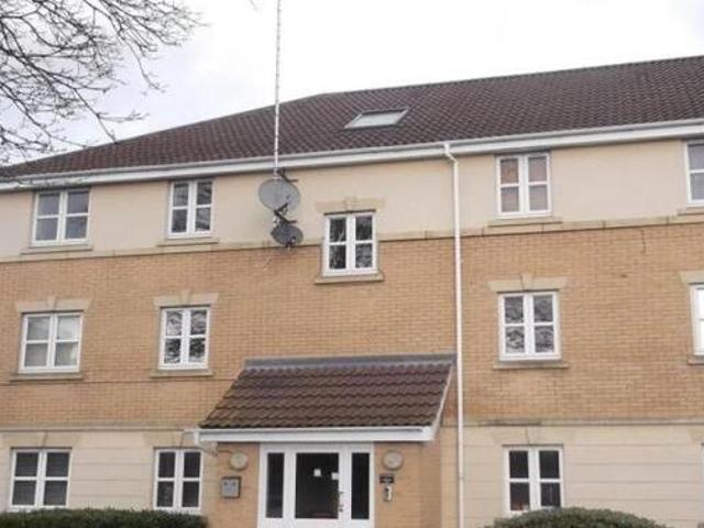 2 Bedroom Flat For Rent In Langley, Slough