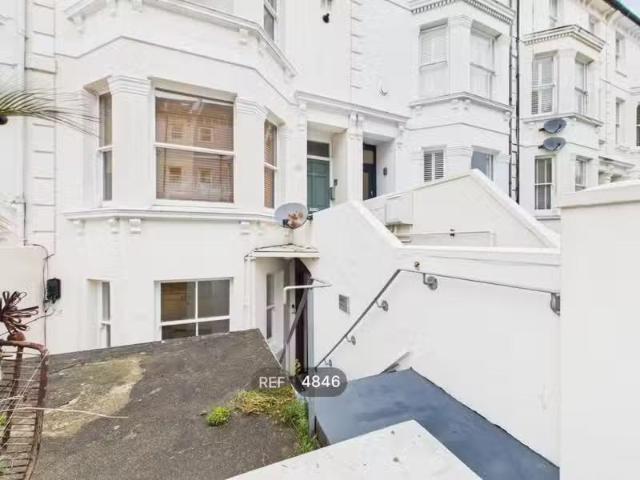 2 bedroom flat for rent in Lansdowne Street, Hove, BN3 1FT, BN3