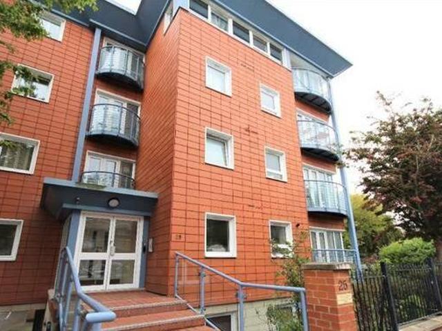 2 bedroom flat for rent in Lansdowne Road Hove East Sussex BN3