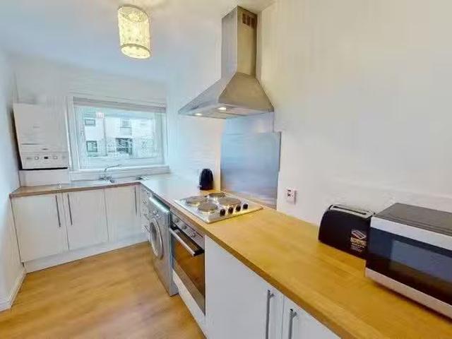 2 bedroom flat for rent in Laburnum Walk, City Centre, Aberdee.