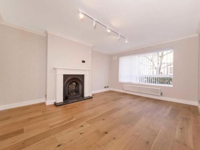 2 bedroom flat for rent in Ladbroke Road, Notting Hill, W11