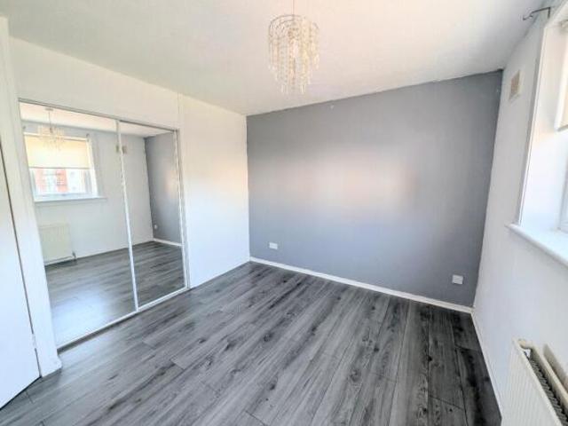 2 bedroom flat for rent in Lainshaw Drive, Castlemilk, Glasgow, G45