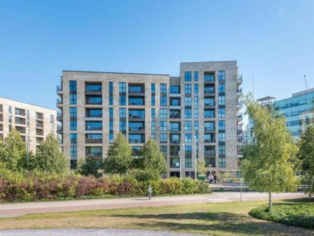 2 bedroom flat for rent in Lakeside Drive, Abbotsford Court, NW10