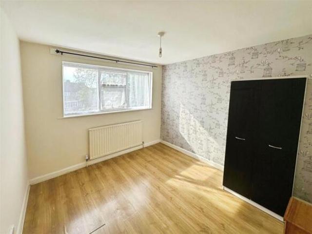 2 bedroom flat for rent in Larches Lane, Wolverhampton, West Midlands, WV3