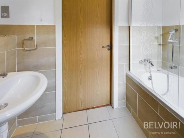 2 bedroom flat for rent in Lark Lane, Aigburth, Liverpool, L17