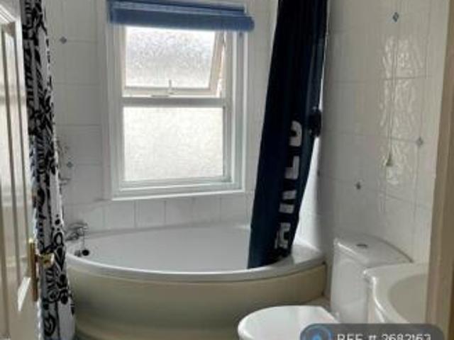 2 bedroom flat for rent in Latimer Road, Bournemouth, BH9