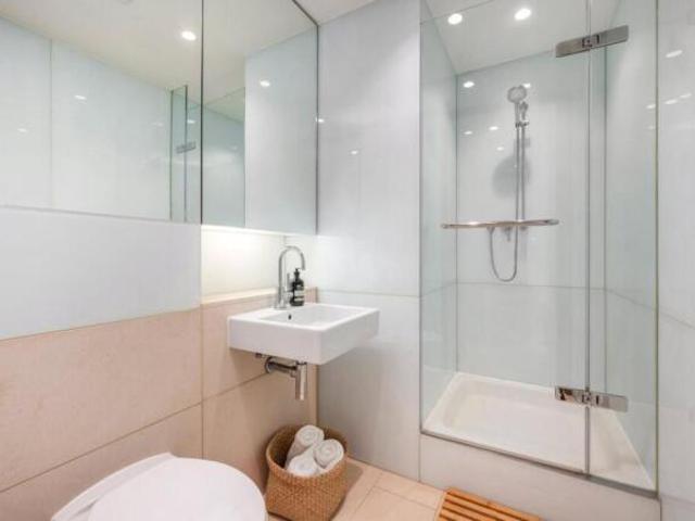2 bedroom flat for rent in Latitude House, Oval Road, Camden, London, NW1