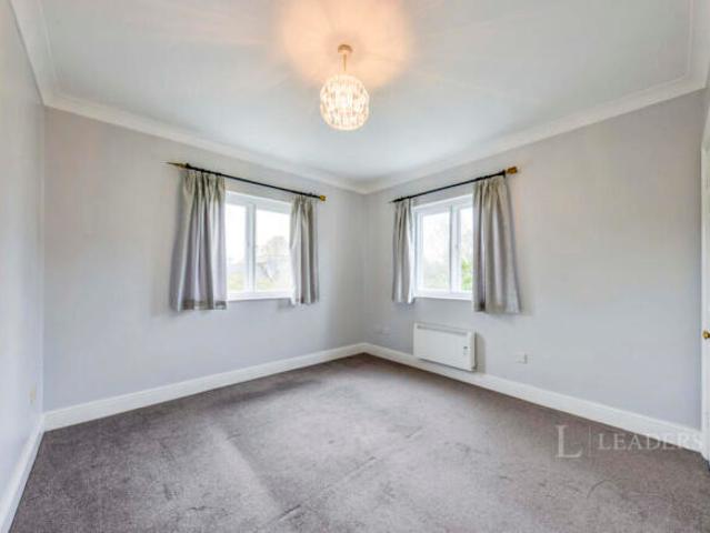 2 bedroom flat for rent in Latium Close, Holywell Hill, St. Albans, AL1