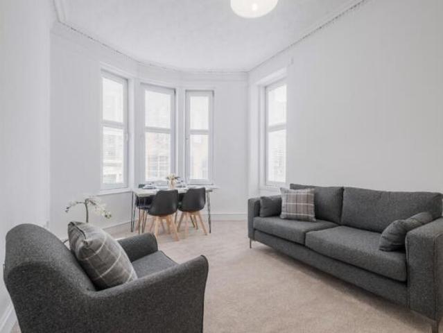 2 bedroom flat for rent in Lawrie Street, Glasgow, G11