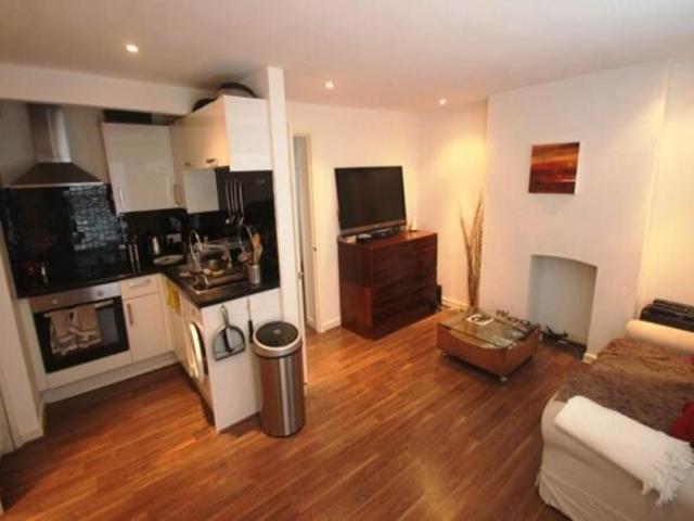 2 bedroom flat for rent in Lazer House, 7 Myrtle Road, East Ham, E6
