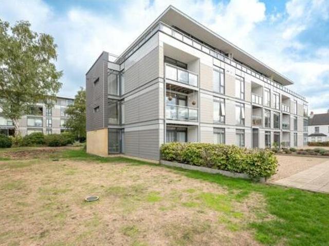 2 Bedroom Flat For Rent In Lemsford Road, St. Albans