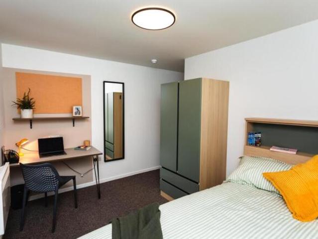 2 bedroom flat for rent in Leazes Parade, Newcastle, NE2