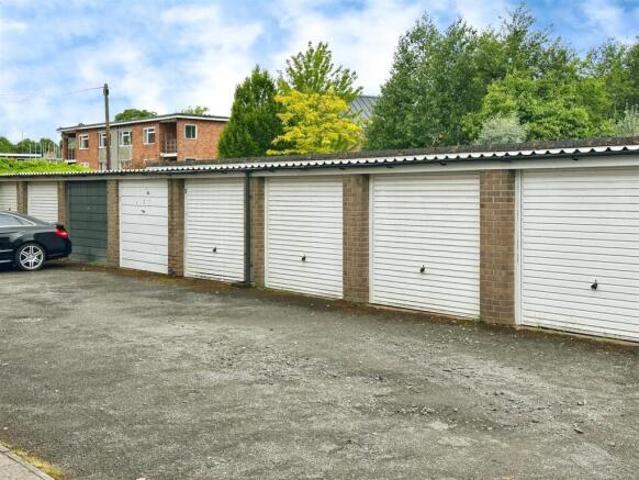 2 bedroom flat for rent in Leam Terrace, Leamington Spa, CV31