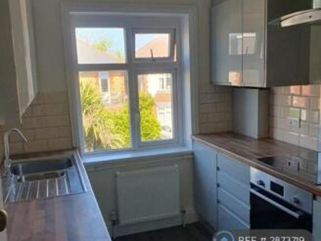 2 bedroom flat for rent in Leamington Road, Bournemouth, BH9
