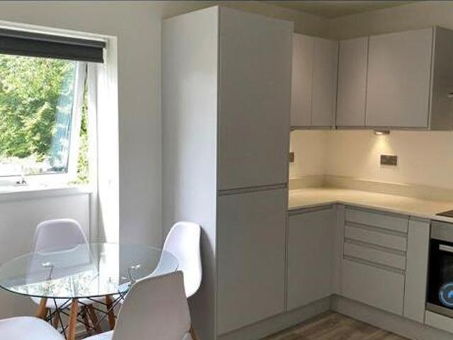2 Bedroom Flat For Rent In Leeds