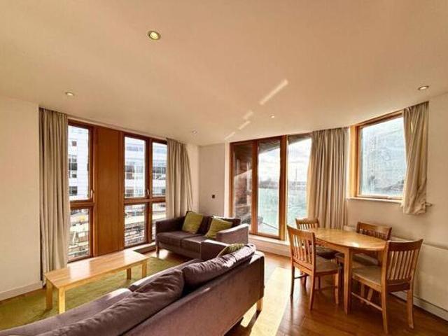2 Bedroom Flat For Rent In Leeds, Uk