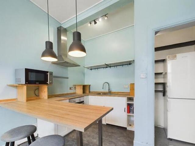 2 Bedroom Flat For Rent In Leith, Edinburgh