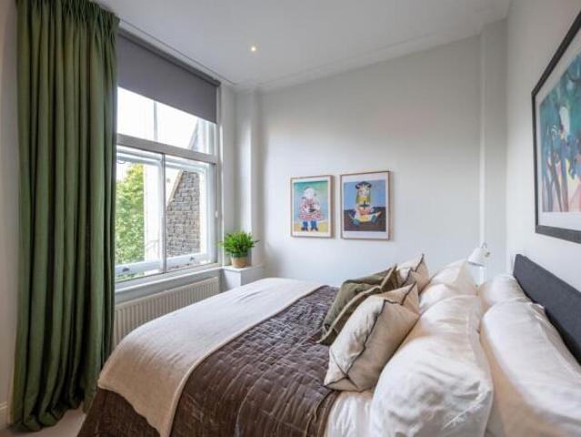 2 bedroom flat for rent in Lexham Gardens, W8