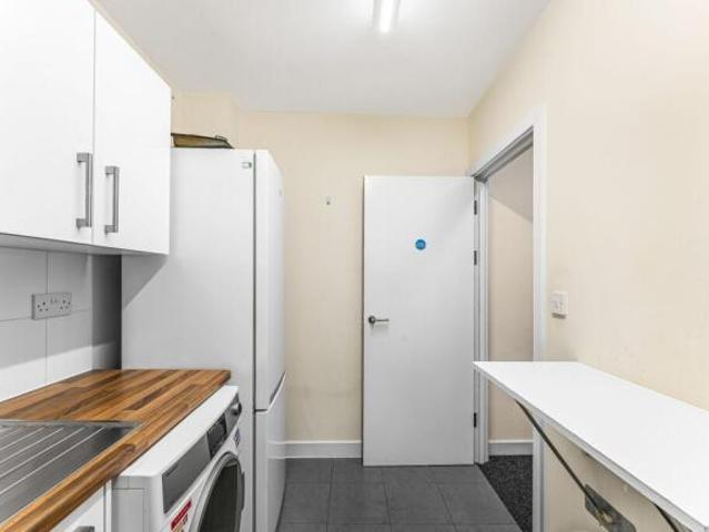 2 bedroom flat for rent in Leytonstone Road, Stratford E15