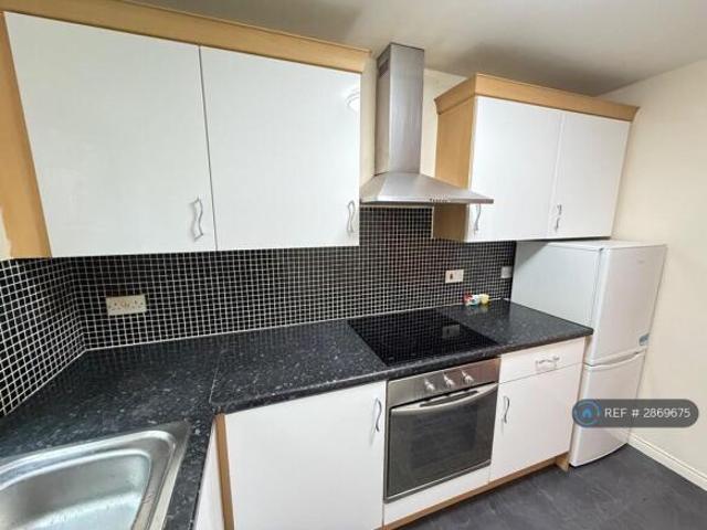 2 bedroom flat for rent in Leyden Court, Glasgow, G20