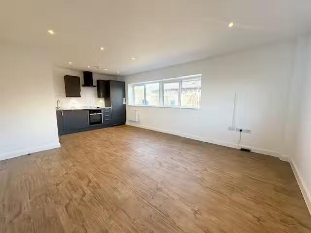 2 bedroom flat for rent in Lincoln House, Bolton, BL3