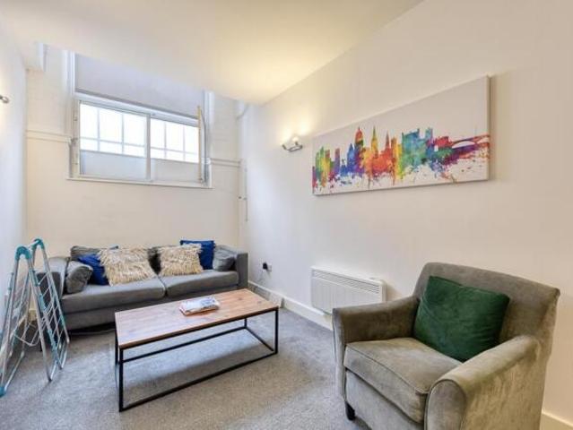 2 bedroom flat for rent in Linen House, Hartley Road, Nottingham, NG7