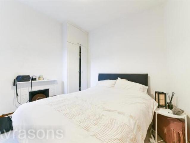 2 bedroom flat for rent in Liberty Street, Oval, London, SW9