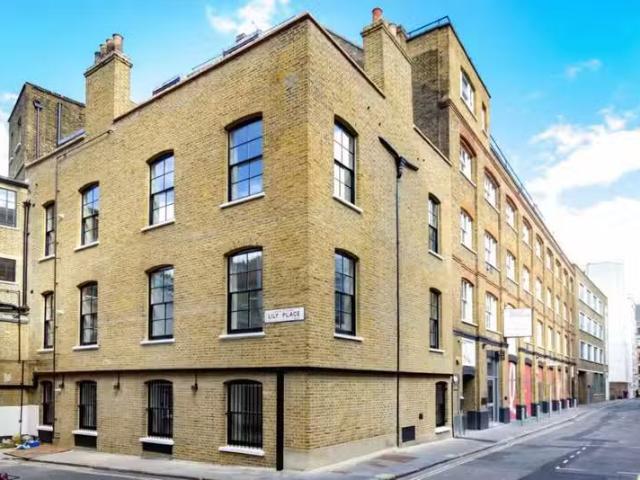 2 bedroom flat for rent in Lily Place, Saffron Hill, EC1N