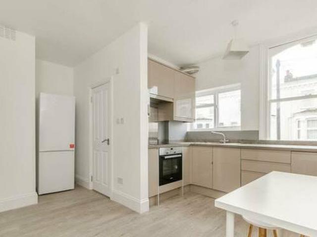 2 bedroom flat for rent in Lilyville Road Parsons Green London SW6