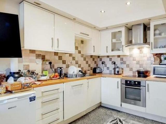 2 Bedroom Flat For Rent In Little Venice, London