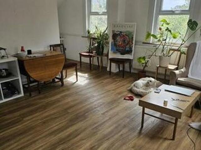 2 Bedroom Flat For Rent In London