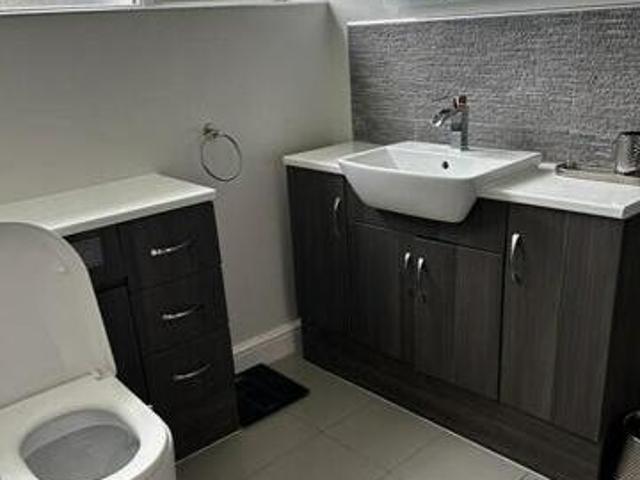 2 Bedroom Flat For Rent In London