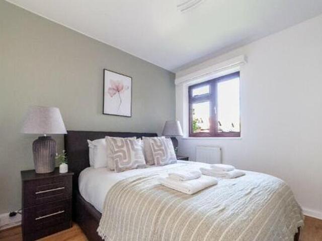 2 Bedroom Flat For Rent In London