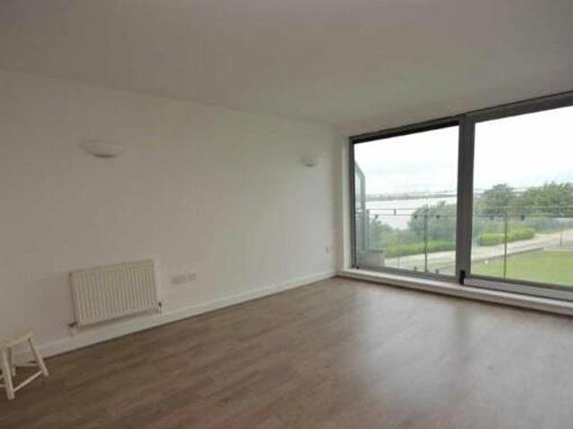 2 Bedroom Flat For Rent In London