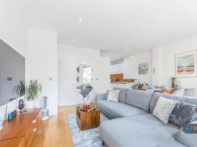 2 Bedroom Flat For Rent In London