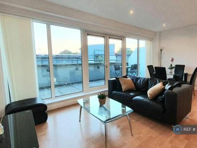 2 Bedroom Flat For Rent In London