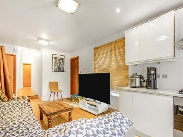 2 Bedroom Flat For Rent In London