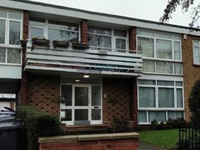 2 Bedroom Flat For Rent In London
