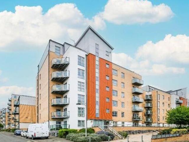 2 Bedroom Flat For Rent In London