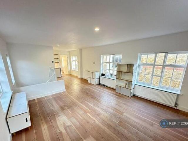 2 Bedroom Flat For Rent In London