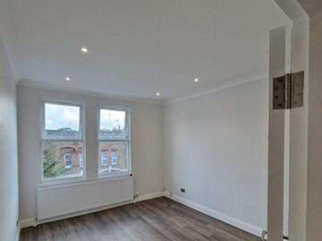 2 Bedroom Flat For Rent In London