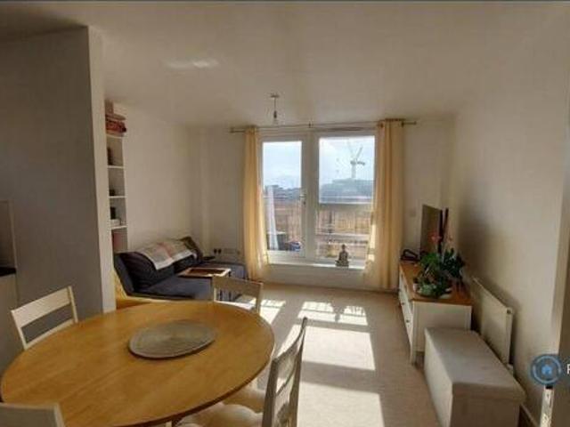 2 Bedroom Flat For Rent In London